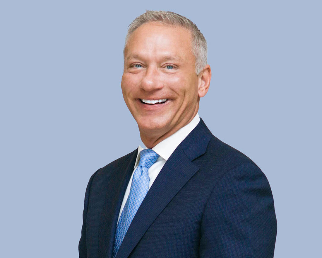 Cossé Headshots - Midnight